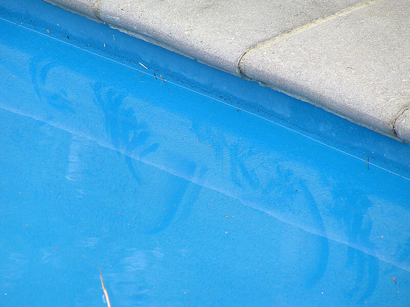 “Stains” and “white” powder on epoxy paints - new life for your pool